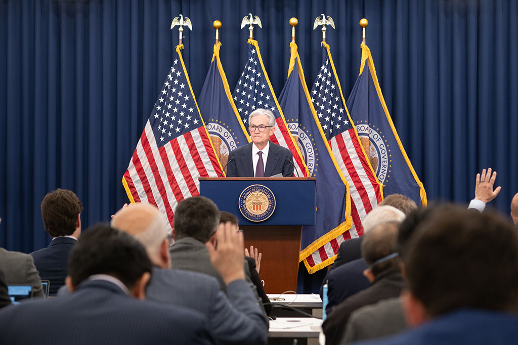 미국, 기준금리 5연속 동결 / 데일리바이트(DAILY BYTE)